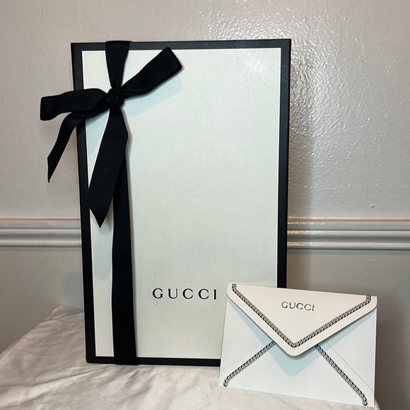 Gucci | Other | Gucci Ml Magnetized Gift Box With Ribbon And Envelope ...